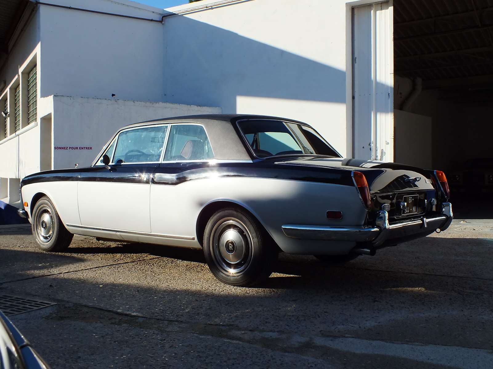 Anciennes voiture - Rolls Royce Corniche coupé