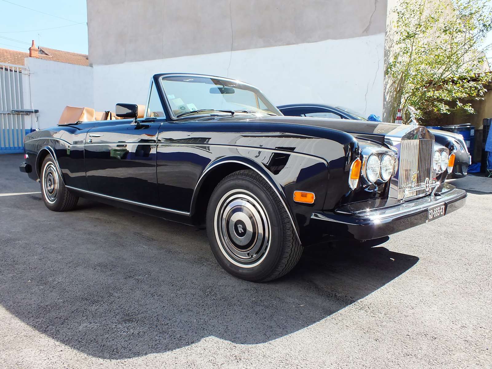 Voitures en vente - Rolls Royce Corniche II
